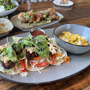 TAVERN IN THE SQUARE - Updated October 2025 - 208 Photos & 264 Reviews ...