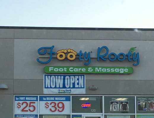 FOOTY ROOTY - Updated December 2025 - 16 Photos & 17 Reviews - 2802 W ...