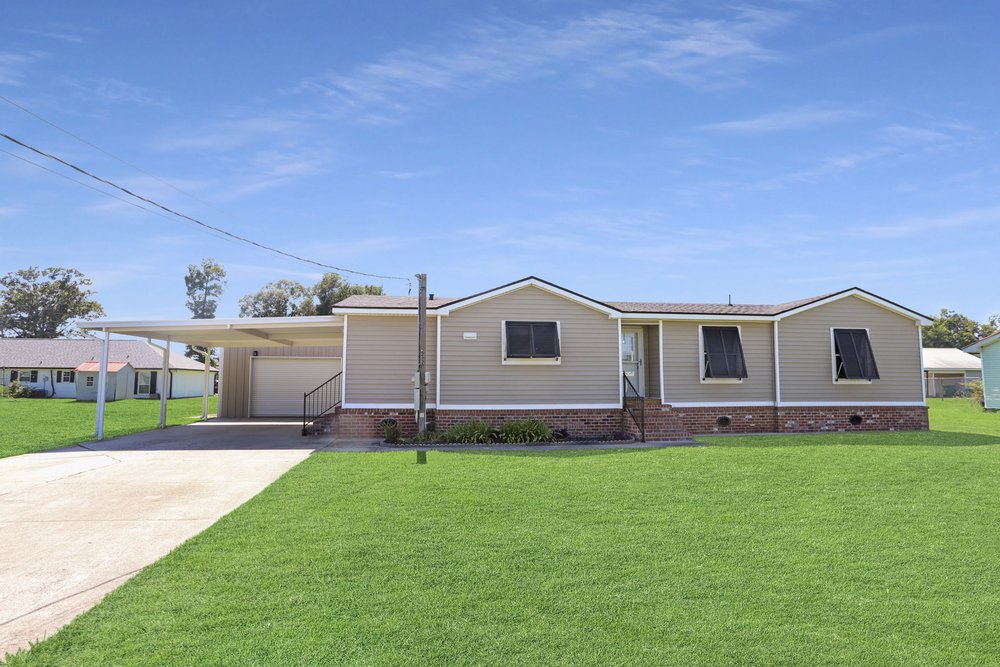 MELANIE BOURGEOIS - LATTER & BLUM CANAL & MAIN REALTY - Updated August ...