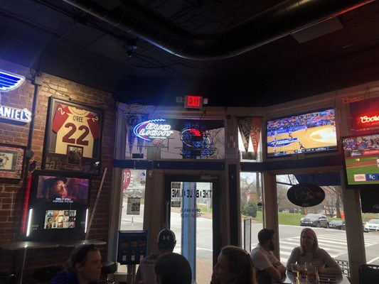 THE BLUE LINE HOCKEY BAR - 113 Photos & 207 Reviews - Sports Bars - 529 ...