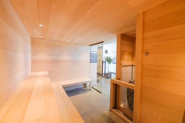 PLUNJ - Updated June 2025 - 43 Photos & 16 Reviews - 3768N University ...