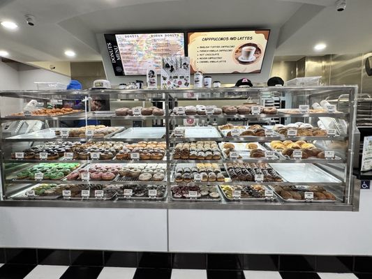 ROLLING PIN DONUTS - Updated January 2026 - 209 Photos & 89 Reviews ...