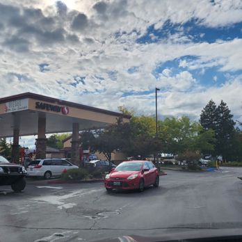 SAFEWAY GAS STATION - Updated April 2025 - 3955 Missouri Flat Rd ...