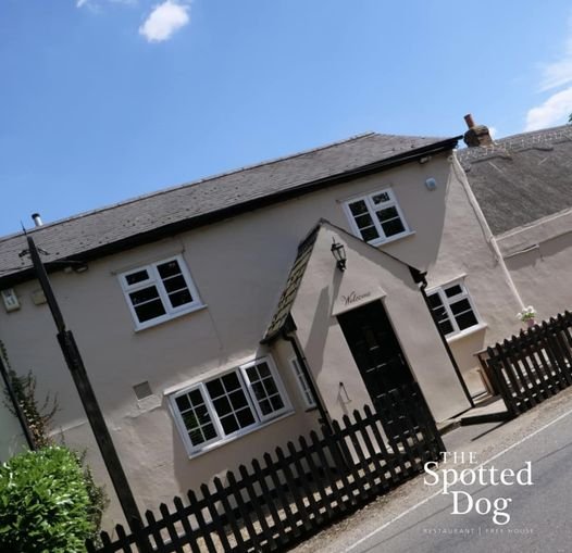 SPOTTED DOG - Bishops Green, Dunmow, Essex, United Kingdom - Pubs ...