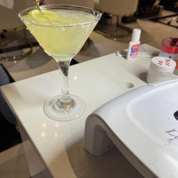 THE ZEN NAILS - Updated January 2025 - 157 Photos & 154 Reviews - 210 ...