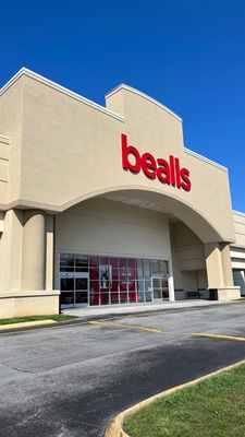 BEALLS - Updated December 2025 - 2709 Teaster Ln, Pigeon Forge ...