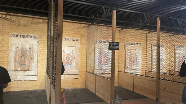 THE YARD - Updated August 2024 - 63 Photos & 13 Reviews - 1375 Michigan ...