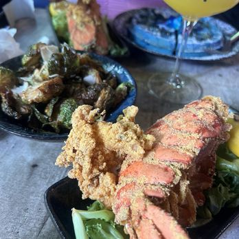 WEEZY’S - Updated November 2024 - 108 Photos & 44 Reviews - 200 Bennett ...