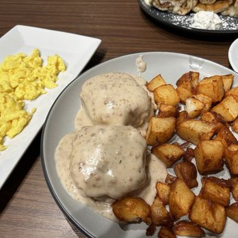 TANGLED APRON - Updated September 2025 - 38 Photos & 25 Reviews - 15385 ...