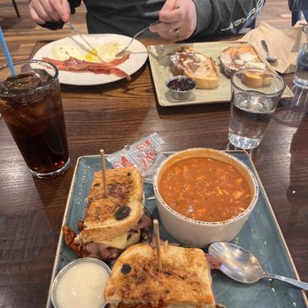 FIRST WATCH - Updated October 2025 - 165 Photos & 181 Reviews - 299 ...