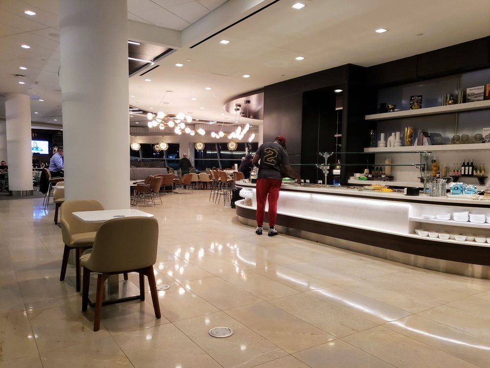 DELTA SKY CLUB GATE A18 - Updated December 2025 - 79 Photos & 28 ...