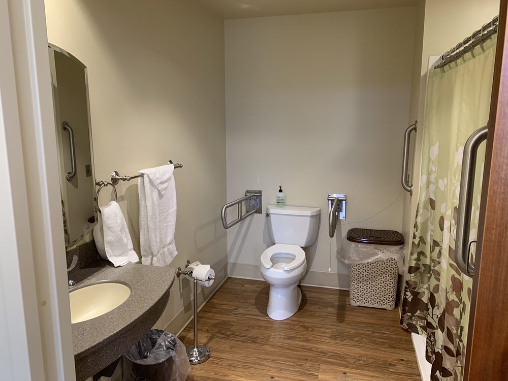 RECOVERY INN - Updated December 2025 - 11 Photos - 2105 E Enterprise ...