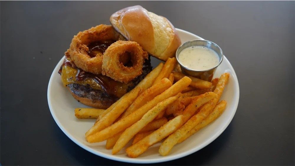 THE LOOKOUT RESTAURANT & BAR - Updated November 2024 - 1215 Nez Perce ...