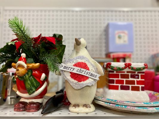 GOODWILL STORE & DONATION CENTER - Updated November 2025 - 135 Photos ...