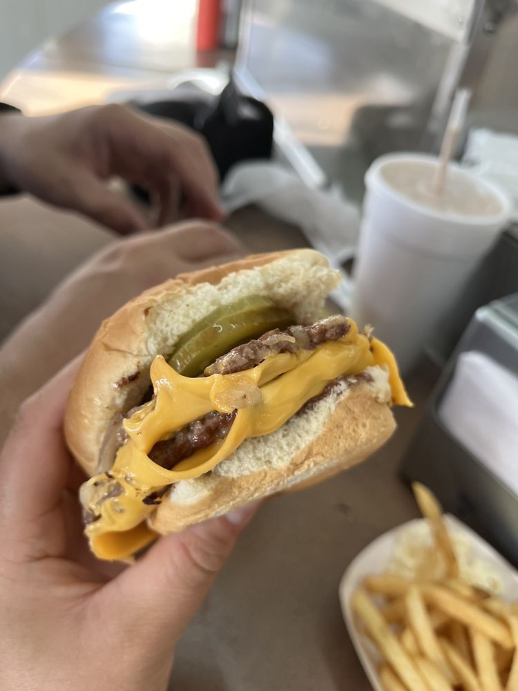 WHITE MANA DINER - Updated January 2026 - 293 Photos & 313 Reviews ...