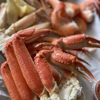 Best crab legs near me store