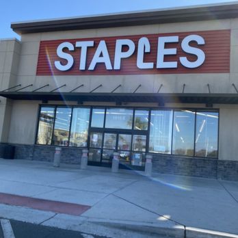 STAPLES - Updated December 2025 - 21 Photos & 22 Reviews - 1915 E ...