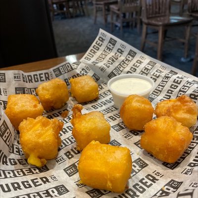 MILWAUKEE BURGER COMPANY - 257 Photos & 288 Reviews - 421 N Casaloma Dr ...