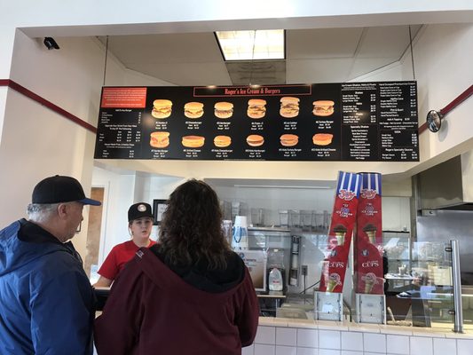 ROGER’S ICE CREAM & BURGERS - 57 Photos & 122 Reviews - Ice Cream ...