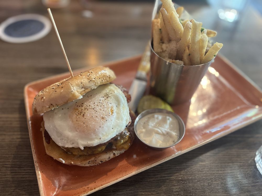 RED COW WAYZATA - Updated December 2024 - 33 Photos & 48 Reviews - 881 ...