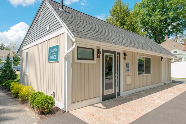 ALPINE COMMONS APARTMENT HOMES - 19 Photos - 133 Belchertown Rd ...