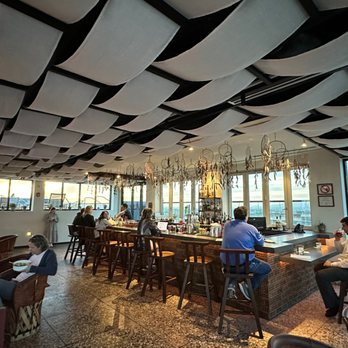 THE MOONSTONE - Updated April 2024 - 128 Photos & 69 Reviews - 930 E ...