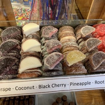 PHILLIPS CANDIES - Updated April 2025 - 62 Photos & 63 Reviews - 217 ...