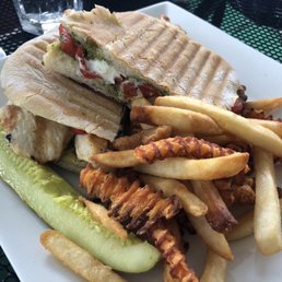 RED FOX RESTAURANT & BAR - Updated June 2025 - 482 Photos & 359 Reviews ...