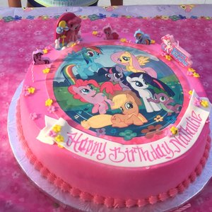 LUCILA CAKES BIRD STORE THE ORIGINAL - 229 Photos & 31 Reviews ...