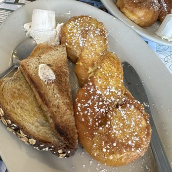 LOU’S RESTAURANT & BAKERY - Updated May 2025 - 245 Photos & 430 Reviews ...