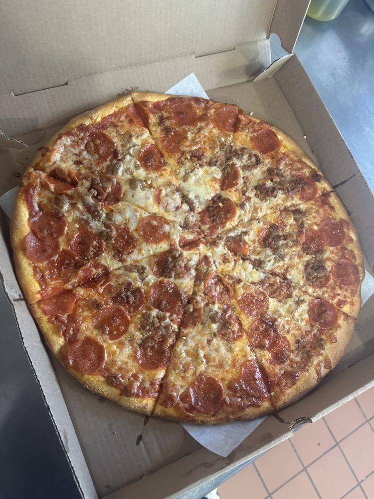 DONATO’S PIZZA - Updated August 2025 - 14 Photos - 946 E Bristol Rd ...