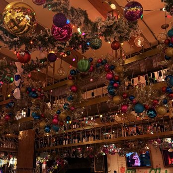 HUBBARD INN - Updated December 2025 - 578 Photos & 301 Reviews - 110 W ...