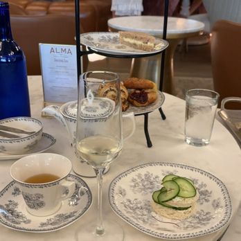 ALMA - Updated December 2025 - 128 Photos & 71 Reviews - 3630 N Clark ...