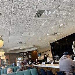 LANCERS RESTAURANT - Updated February 2025 - 617 Photos & 641 Reviews ...