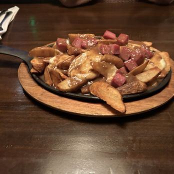 SLÁINTE IRISH PUB AND RESTAURANT - Updated May 2024 - 329 Photos & 374 ...