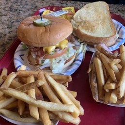 ARCTIC ROADRUNNER - Updated August 2025 - 217 Photos & 241 Reviews ...