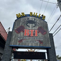 MR BILL’S TERRACE INN - Updated December 2025 - 243 Photos & 189 ...