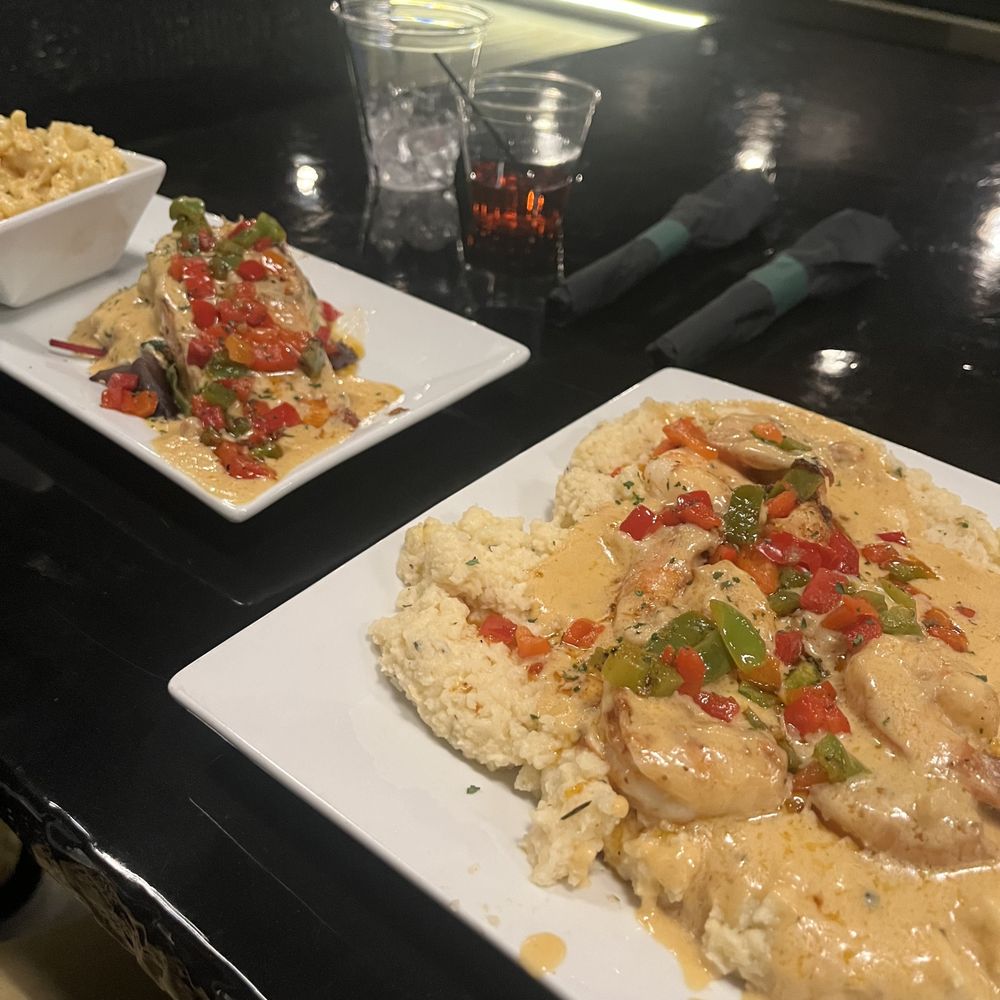 PARALLEL LOUNGE - Updated July 2024 - 13 Photos - 5180 Wilson Mills Rd ...