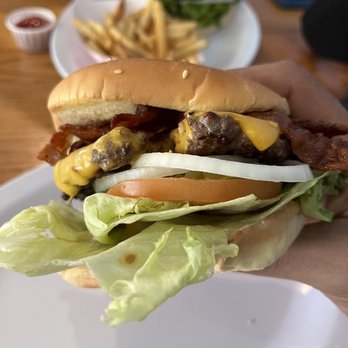 206 BURGER COMPANY - Updated June 2024 - 77 Photos & 62 Reviews - 101 ...