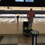 AMF BROOKGATE LANES - 32 Photos & 14 Reviews - Bowling - 14950 Snow Rd ...