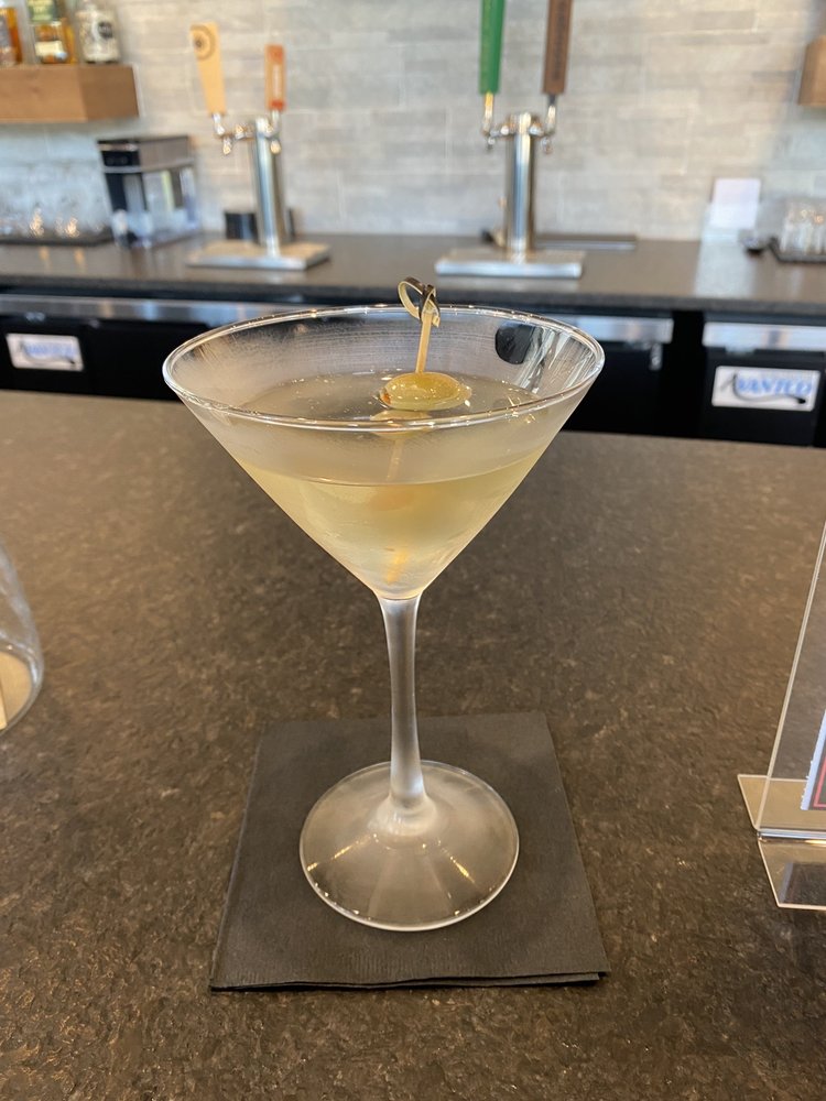 SCISSORS & SCOTCH - Updated August 2025 - 1902 Reston Metro Plz, Reston ...