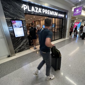 PLAZA PREMIUM LOUNGE DFW TERMINAL E - Updated October 2024 - 65 Photos & 59 Reviews - 2400 ...