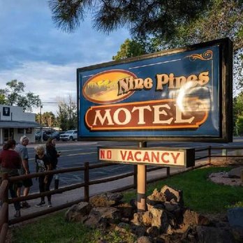 NINE PINES MOTEL - Updated October 2025 - 17 Photos & 35 Reviews - 2089 ...