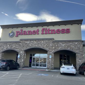 PLANET FITNESS - Updated May 2025 - 56 Photos & 45 Reviews - 8165 S ...