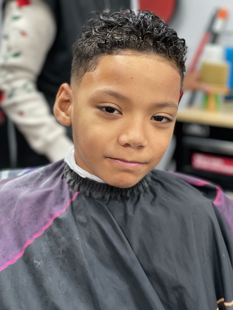 PRINCE BARBER SHOP - Updated October 2024 - 43 Photos & 15 Reviews ...