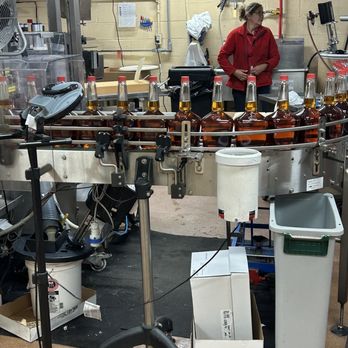 MAKER’S MARK DISTILLERY - 2552 Photos & 724 Reviews - 3350 Burk Spring ...