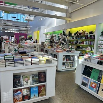 POSMAN BOOKS - Updated December 2025 - 29 Photos & 26 Reviews - 127 ...