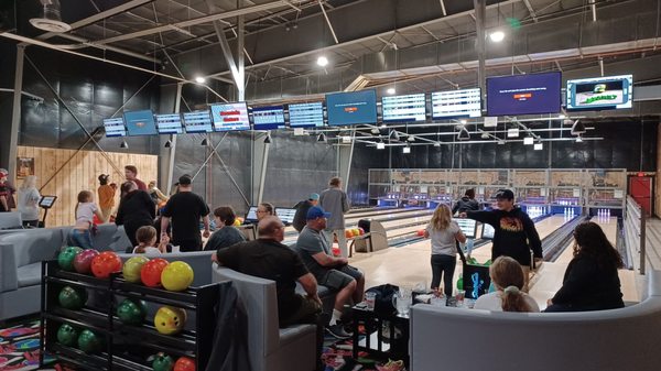 MOUNTAIN BOWLING - Updated March 2026 - 58 Photos & 32 Reviews - 20800 ...