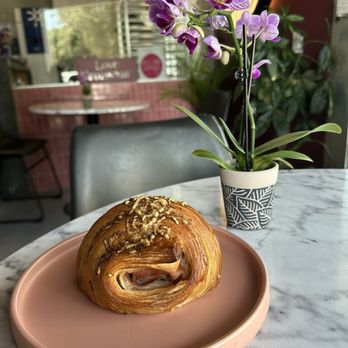 LOVE CROISSANTS - Updated December 2025 - 225 Photos & 107 Reviews ...