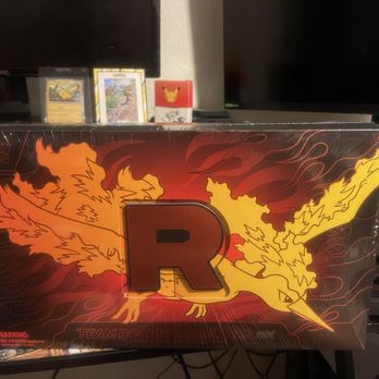 GAMESTOP - Updated March 2026 - 46 Photos & 68 Reviews - 4211 Waialae ...